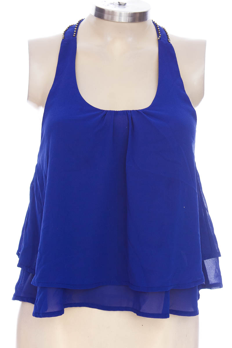 Top / Camiseta color Azul - ELA | Closeando