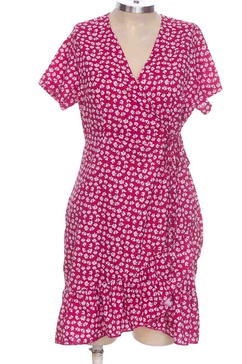 Vestido / Enterizo color Fucsia - Closeando | Closeando