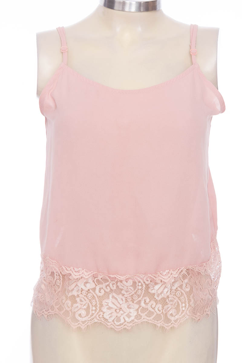Top / Camiseta color Rosado - Sybilla | Closeando