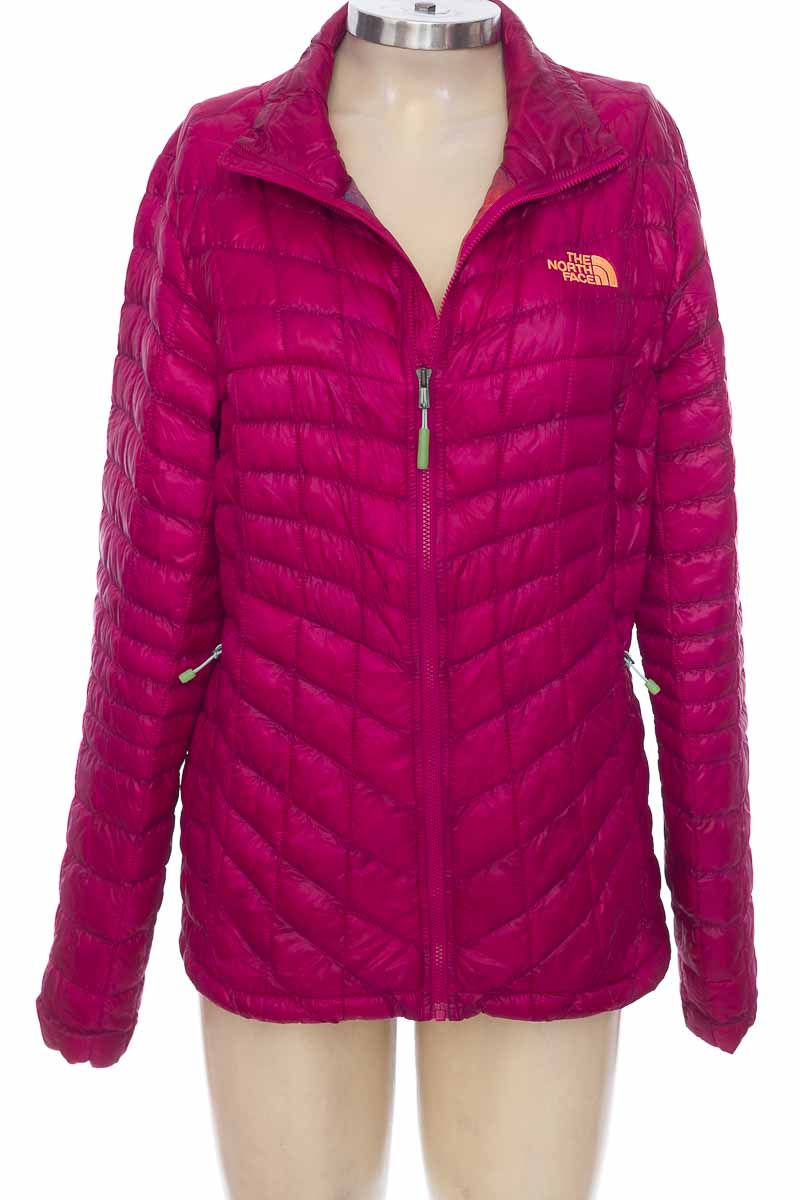Chaqueta / Abrigo color Morado - The North Face | Closeando