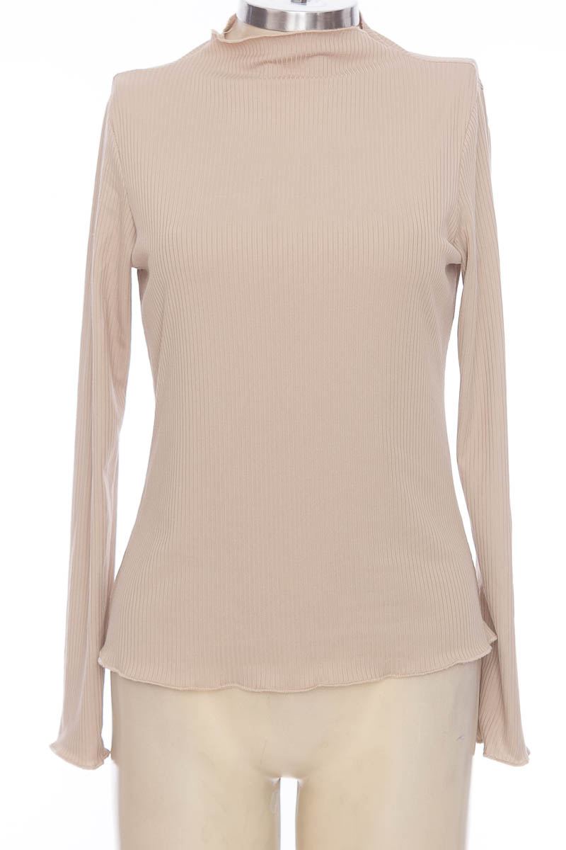 Top / Camiseta color Beige - RAGGED | Closeando