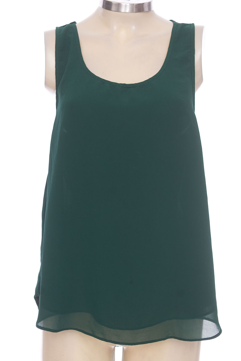 Top / Camiseta color Verde - Koaj talla XL de Segunda Mano | Closeando