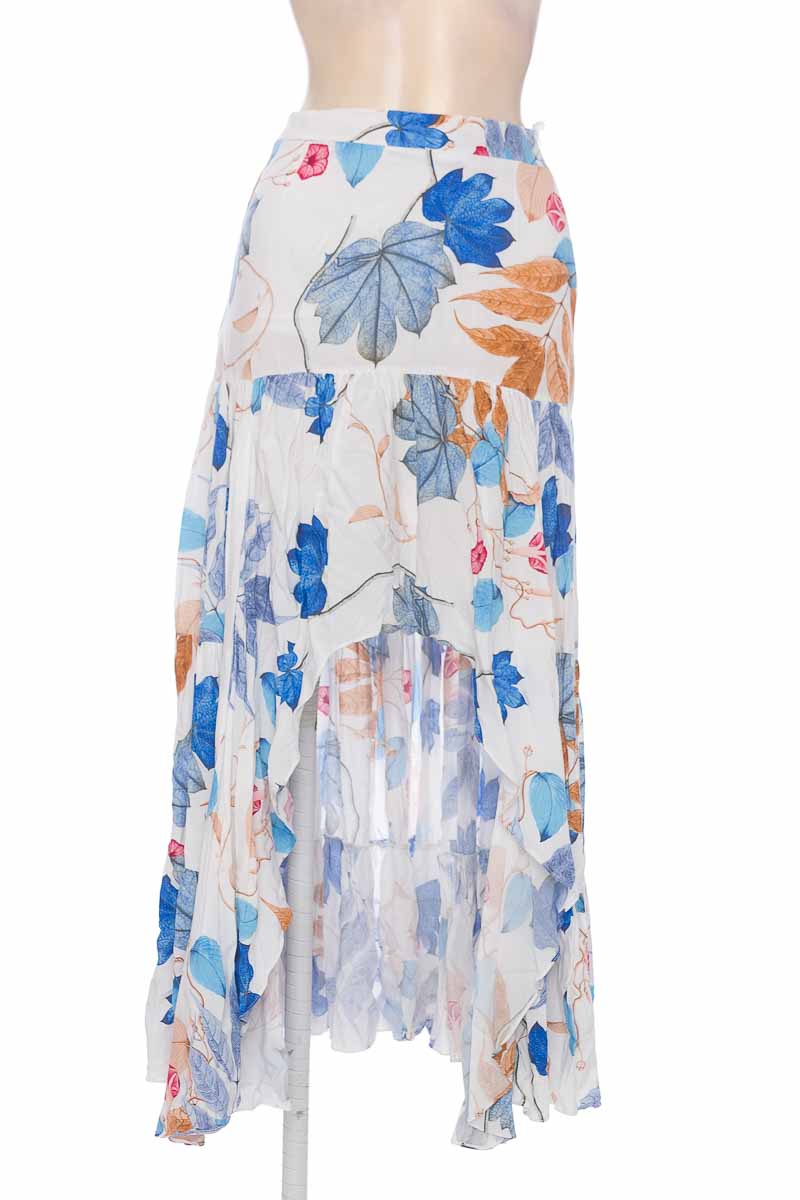 Falda color Blanco - Closeando | Closeando