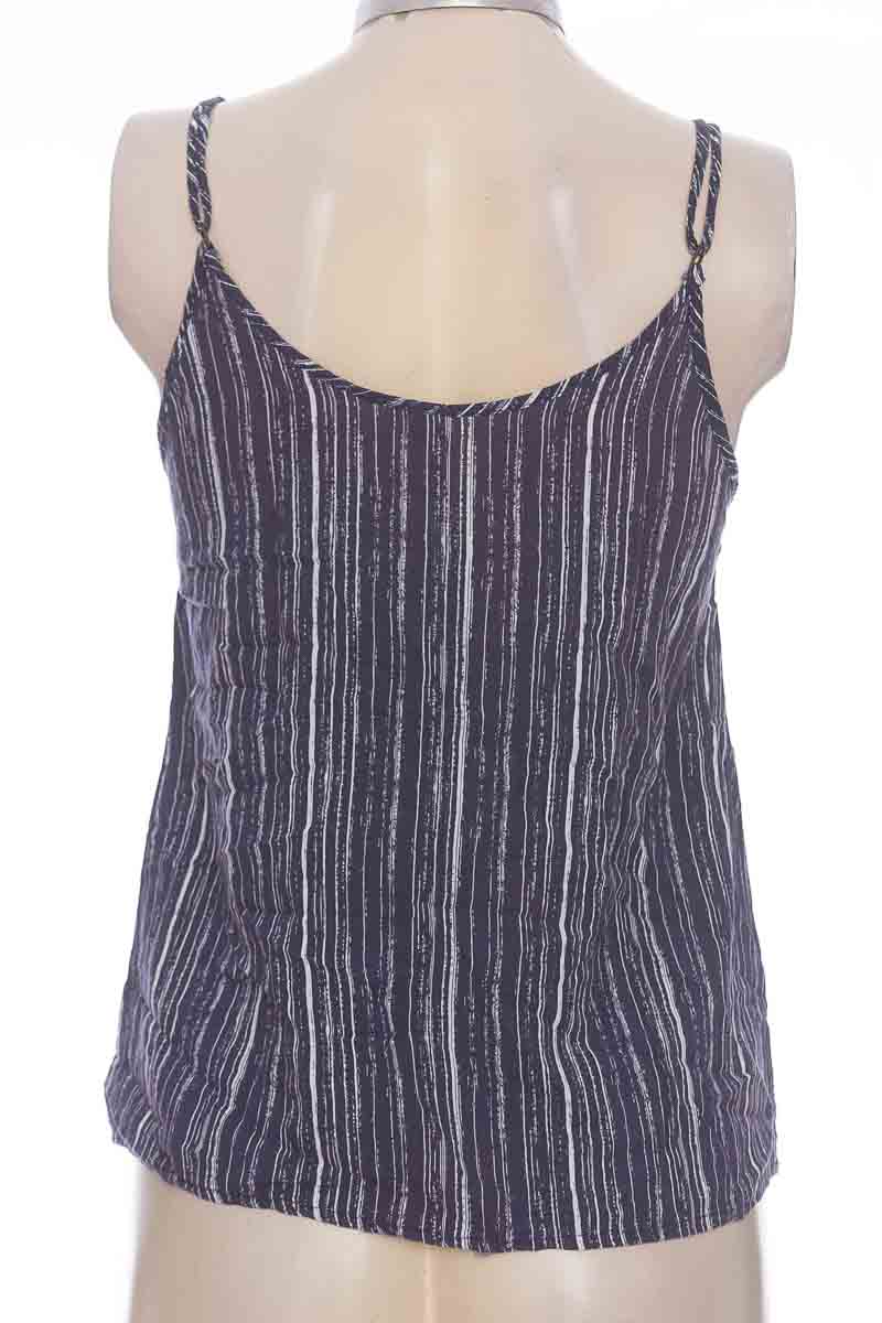 Top / Camiseta color Azul - Gef | Closeando