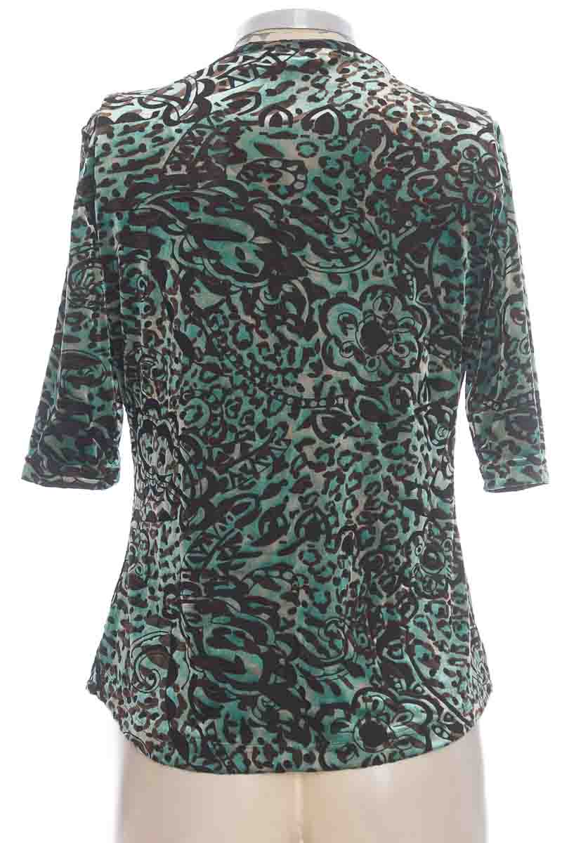 Top / Camiseta color Verde - Dazari Couture | Closeando
