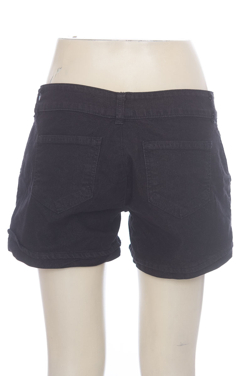 Short color Negro - Leonisa talla 10 de Segunda Mano | Closeando