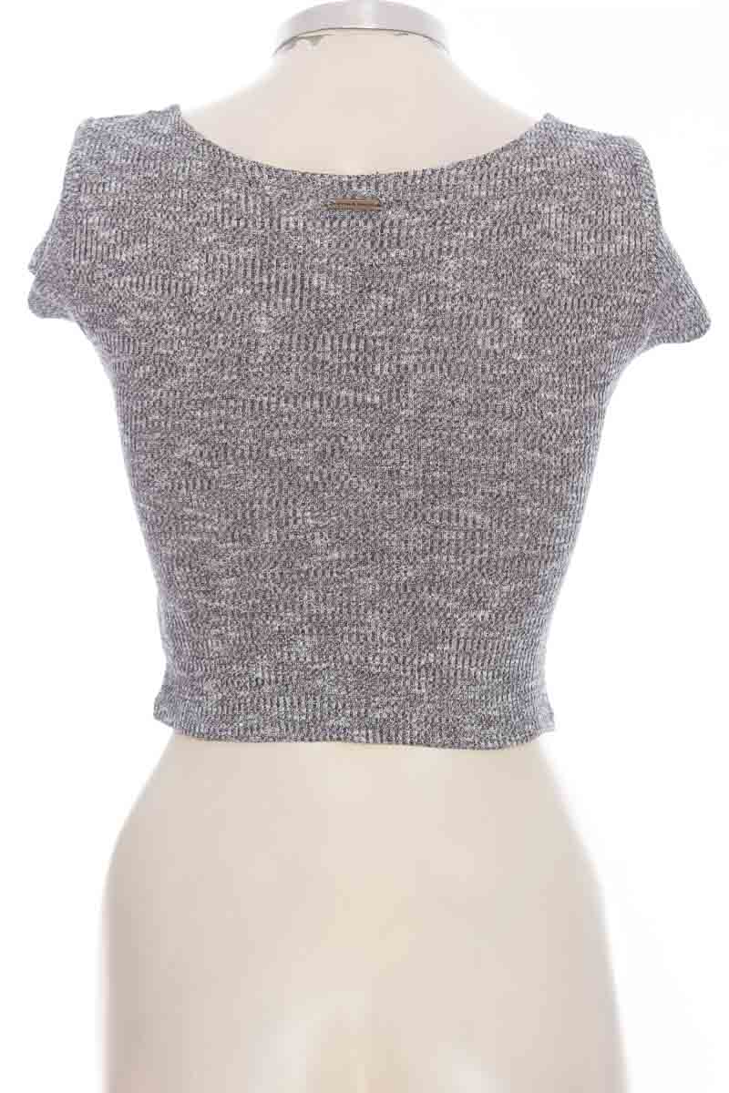 Top / Camiseta color Gris - Mattelsa Dreamers | Closeando
