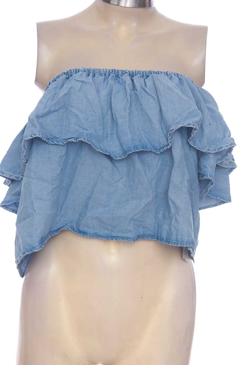 Top / Camiseta color Azul - Zara | Closeando