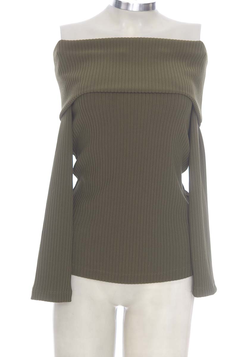 Sweater color Verde - Studio F talla XS de Segunda Mano | Closeando