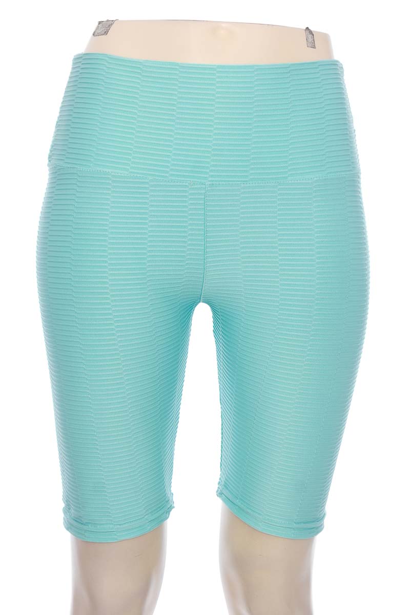 Ropa Deportiva / Salida de Baño color Azul - Pìnk | Closeando