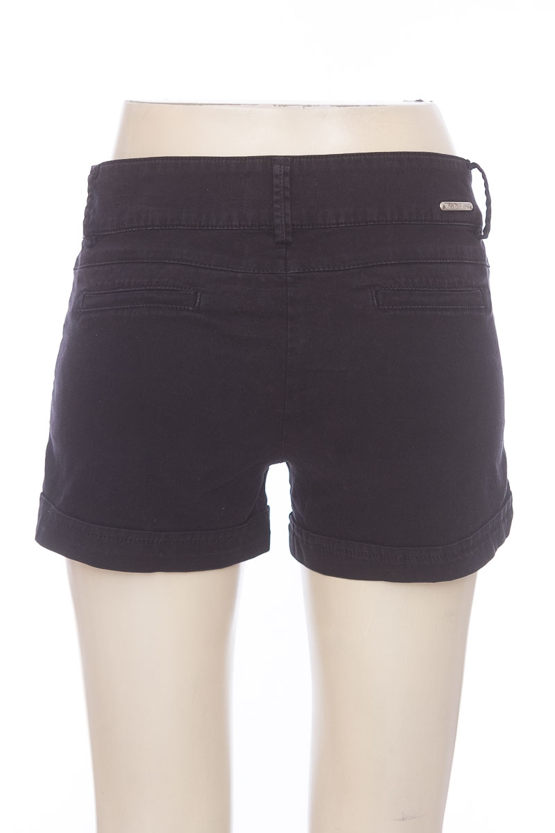 Short color Negro - Mossimo | Closeando