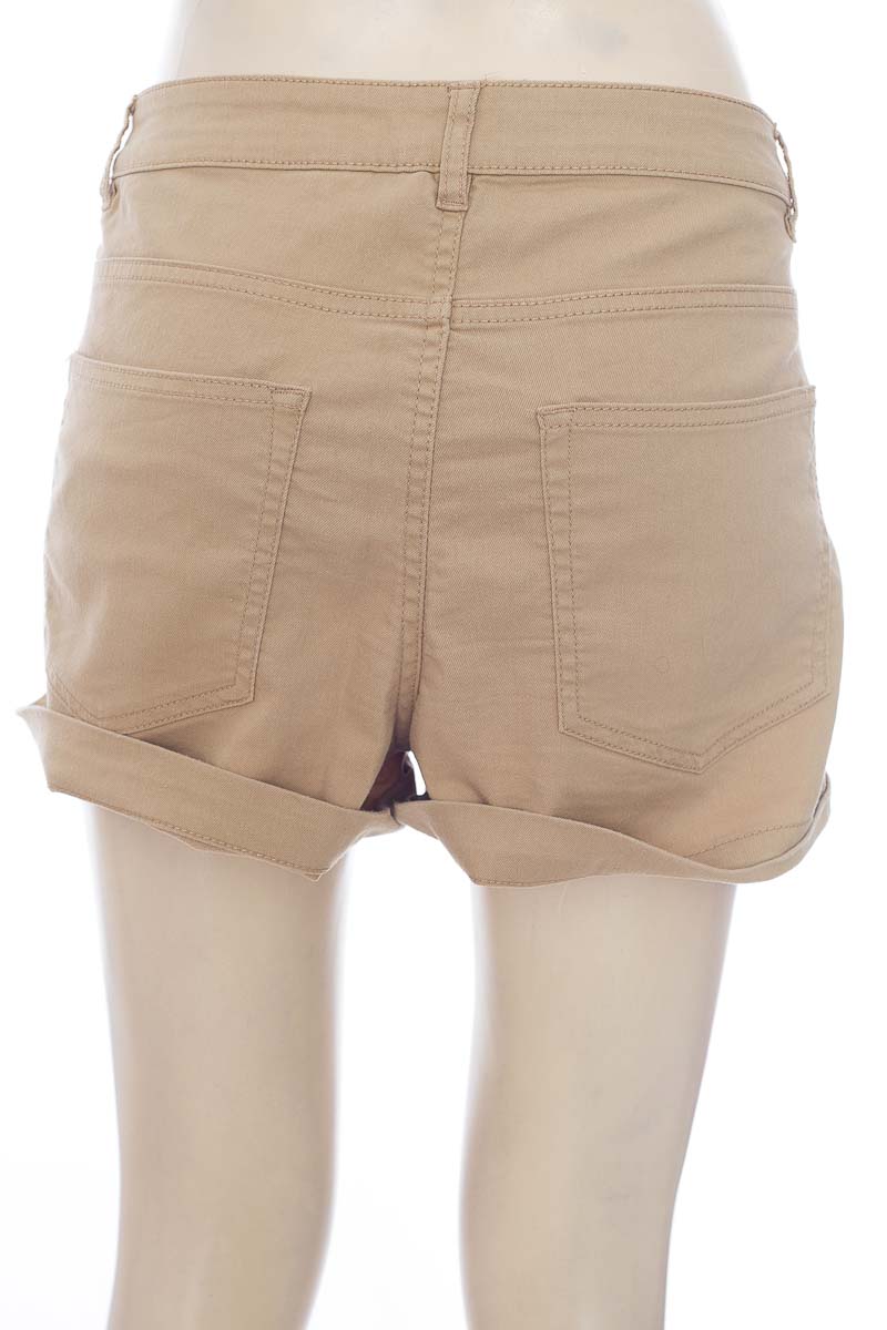 Short color Café - H&M | Closeando