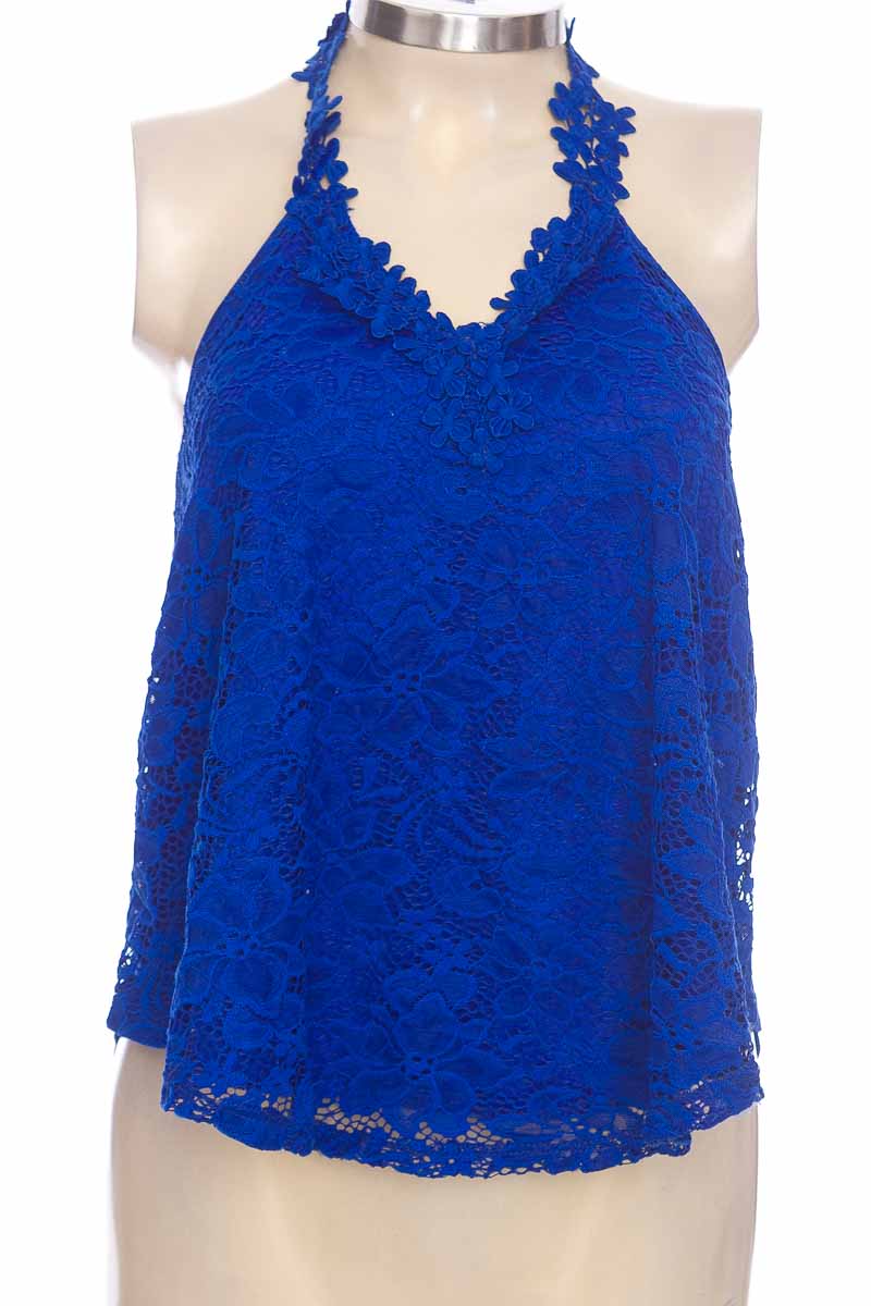 Top / Camiseta color Azul - Blum | Closeando