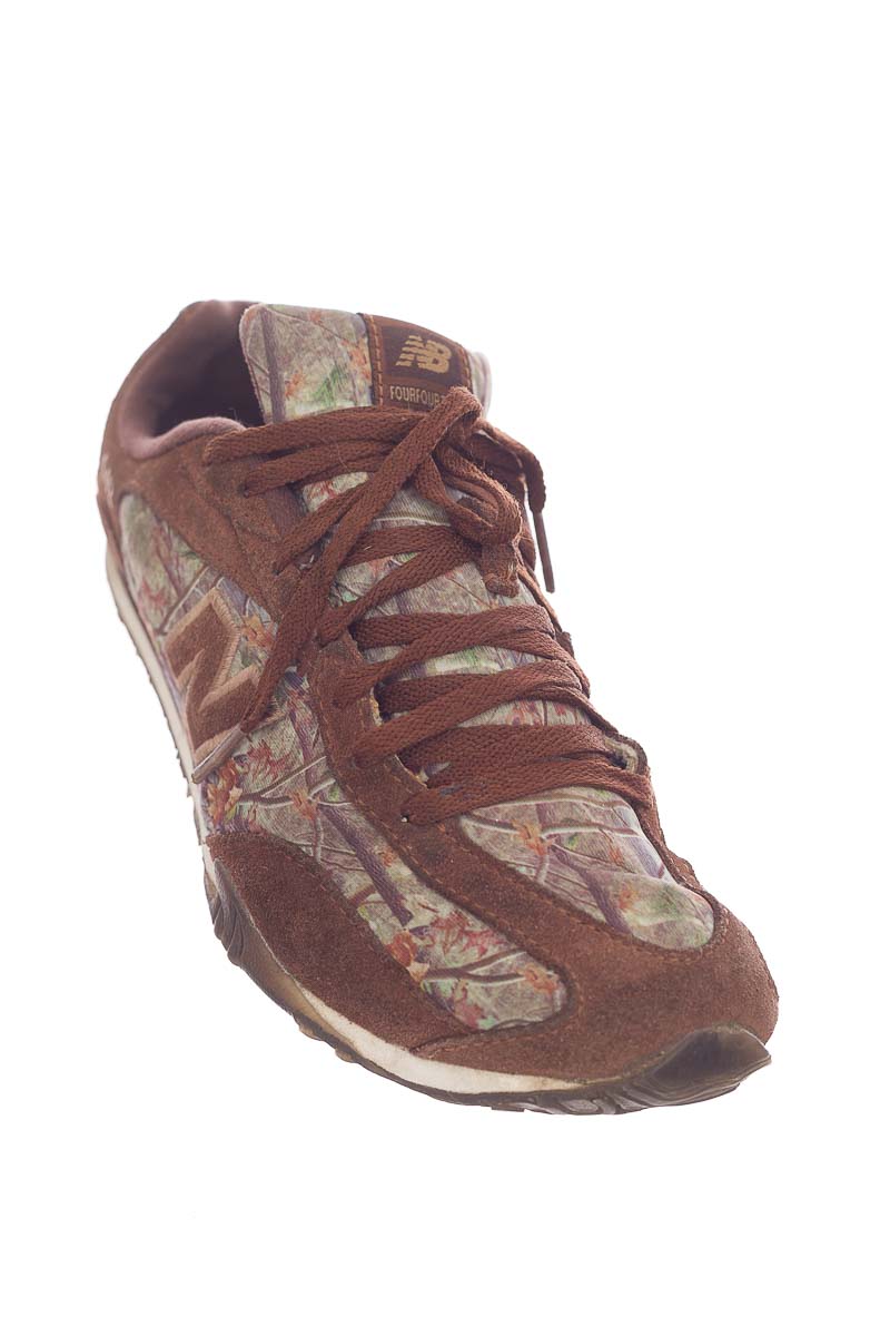 Zapatos color Café - New Balance | Closeando