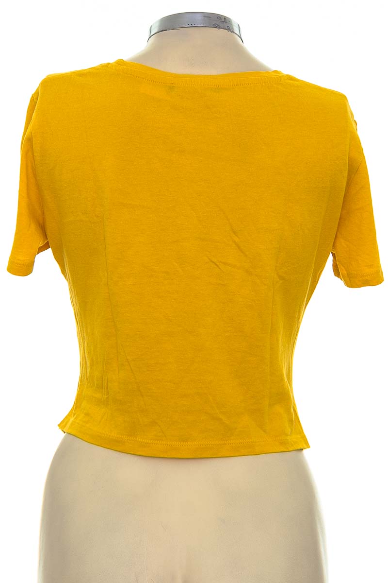 Top / Camiseta color Mostaza - Zara | Closeando