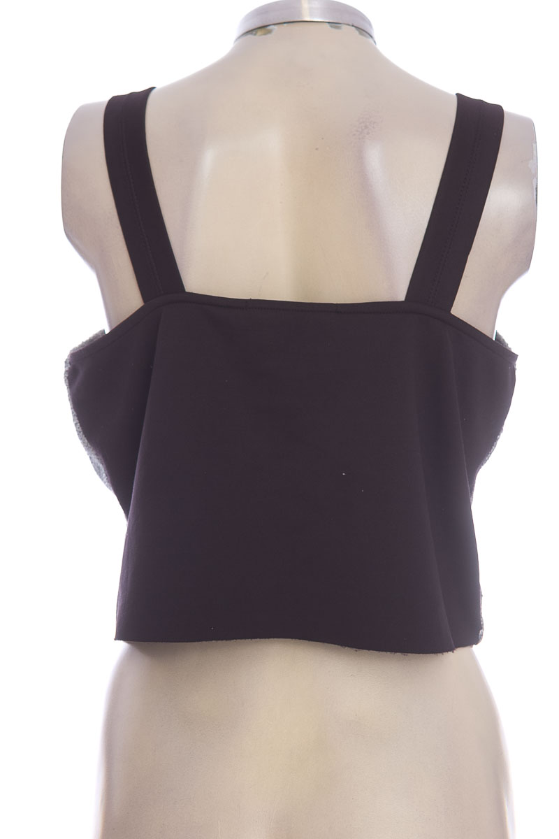 Top / Camiseta color Plateado - Seven Seven | Closeando