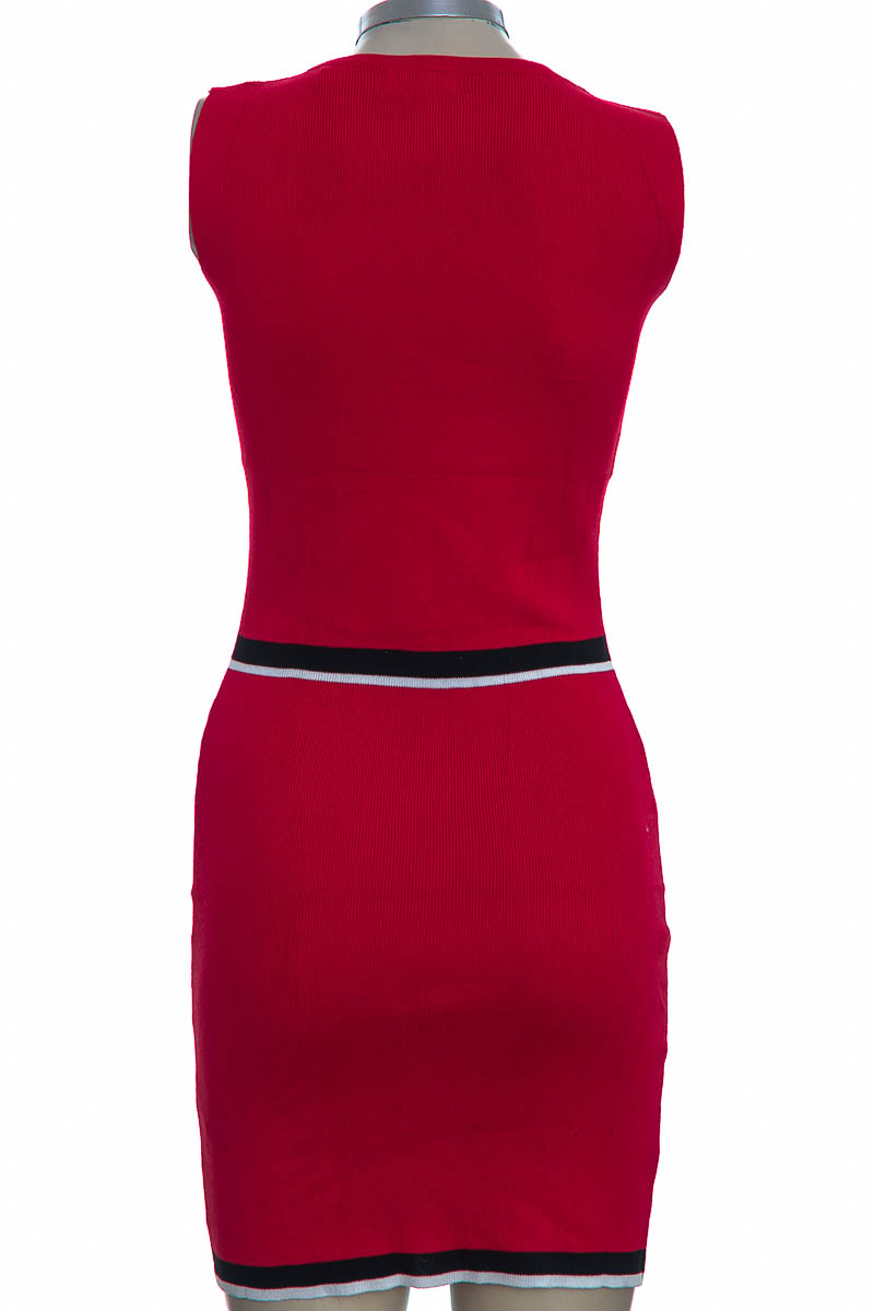 Vestido / Enterizo color Rojo - Follow me | Closeando