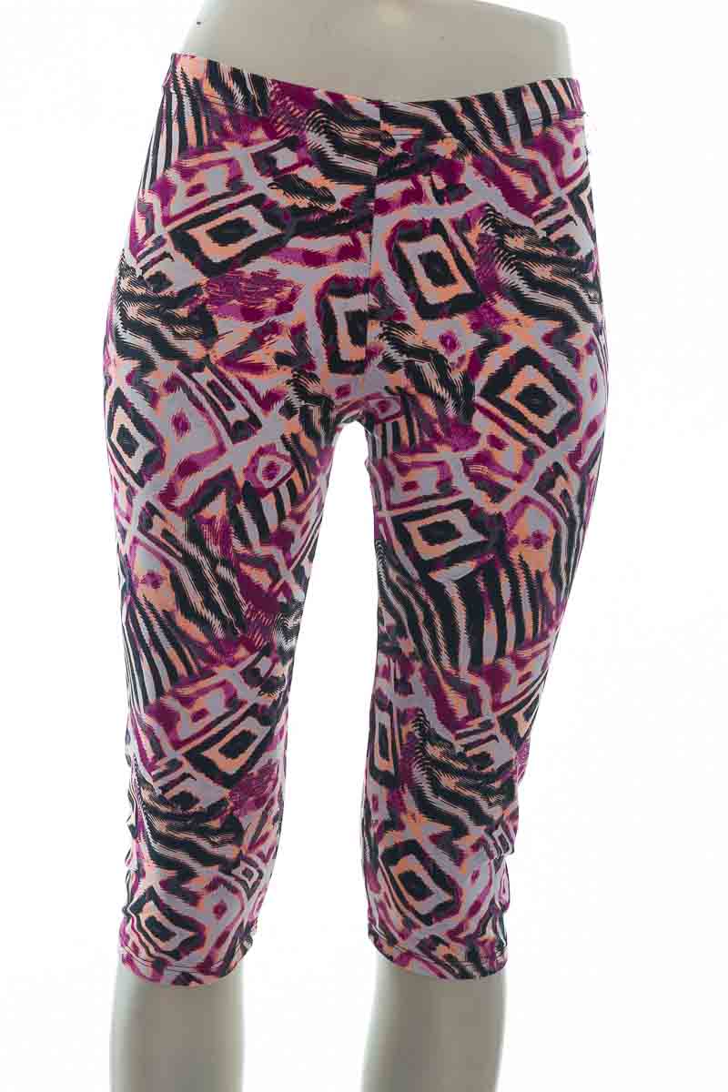 Ropa Deportiva / Salida de Baño color Beige - Eva Castillo | Closeando