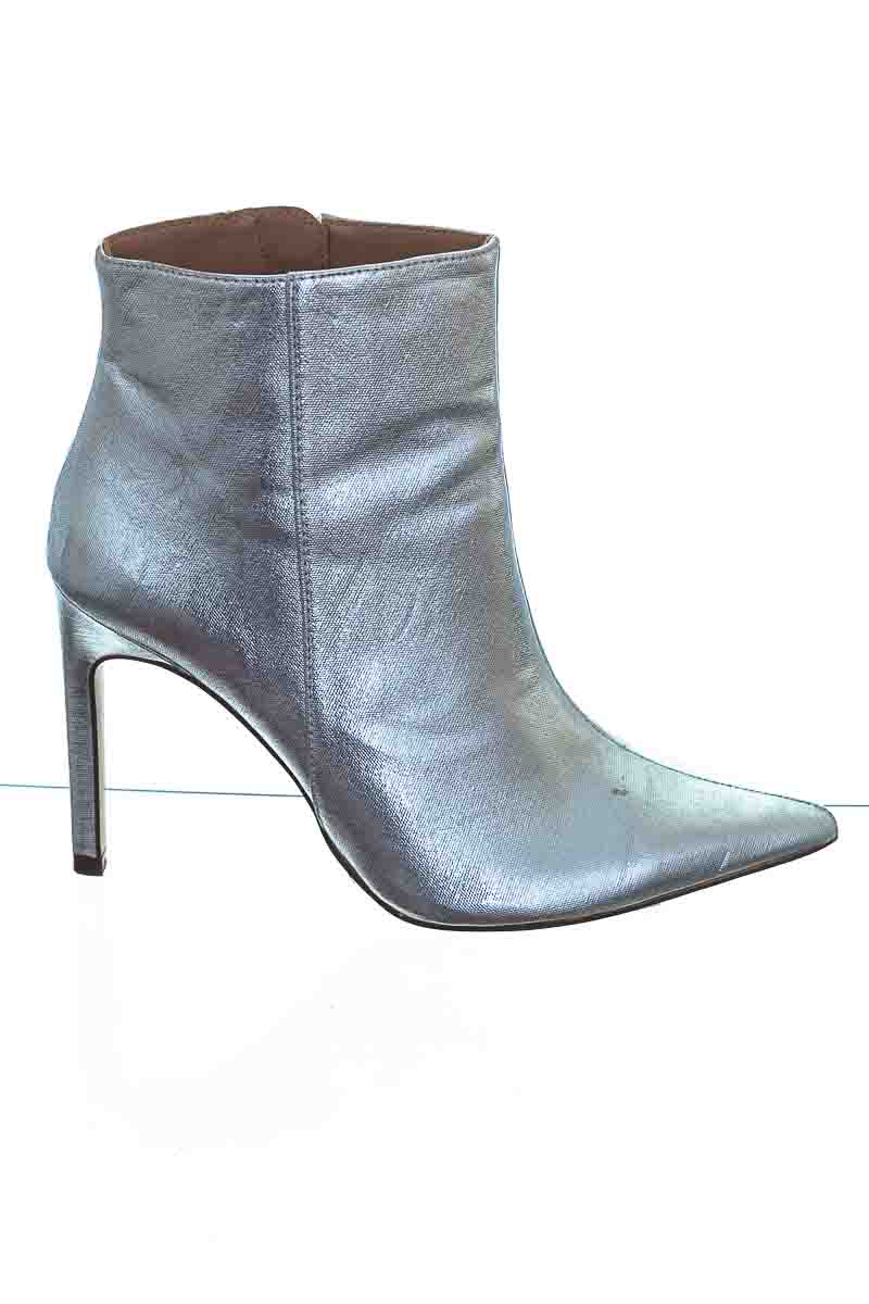 Zapatos color Plateado - Zara | Closeando