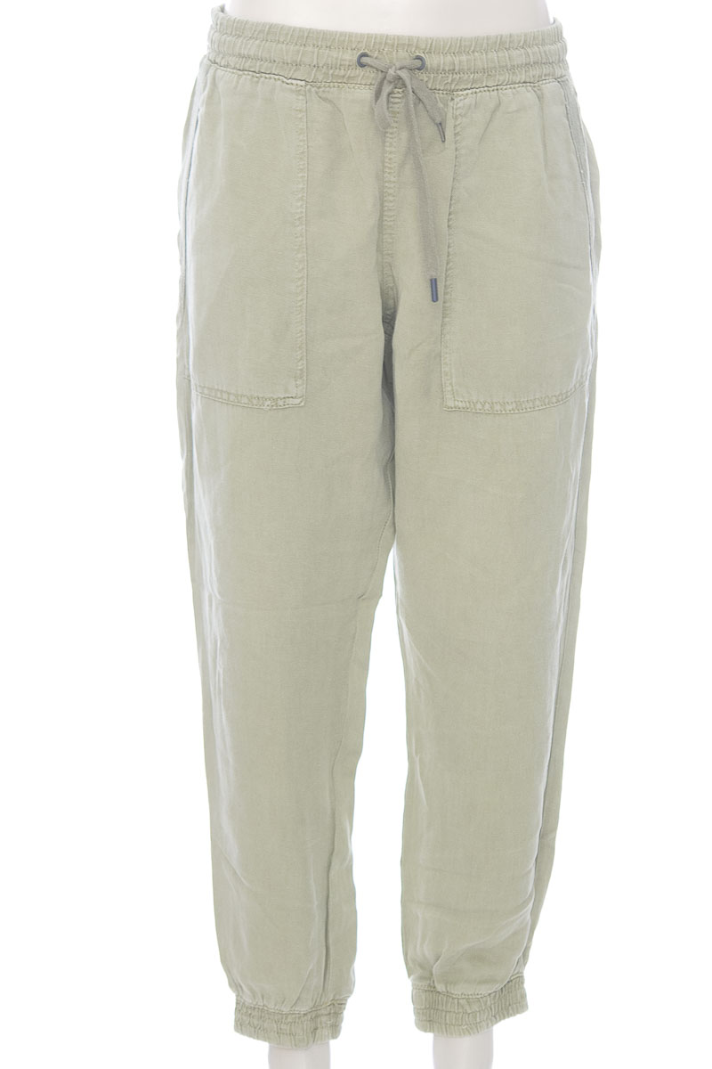 Pantalones color Verde - Zara | Closeando
