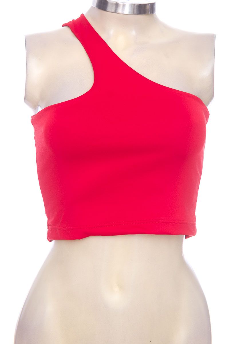 Top / Camiseta color Rojo - Closeando | Closeando