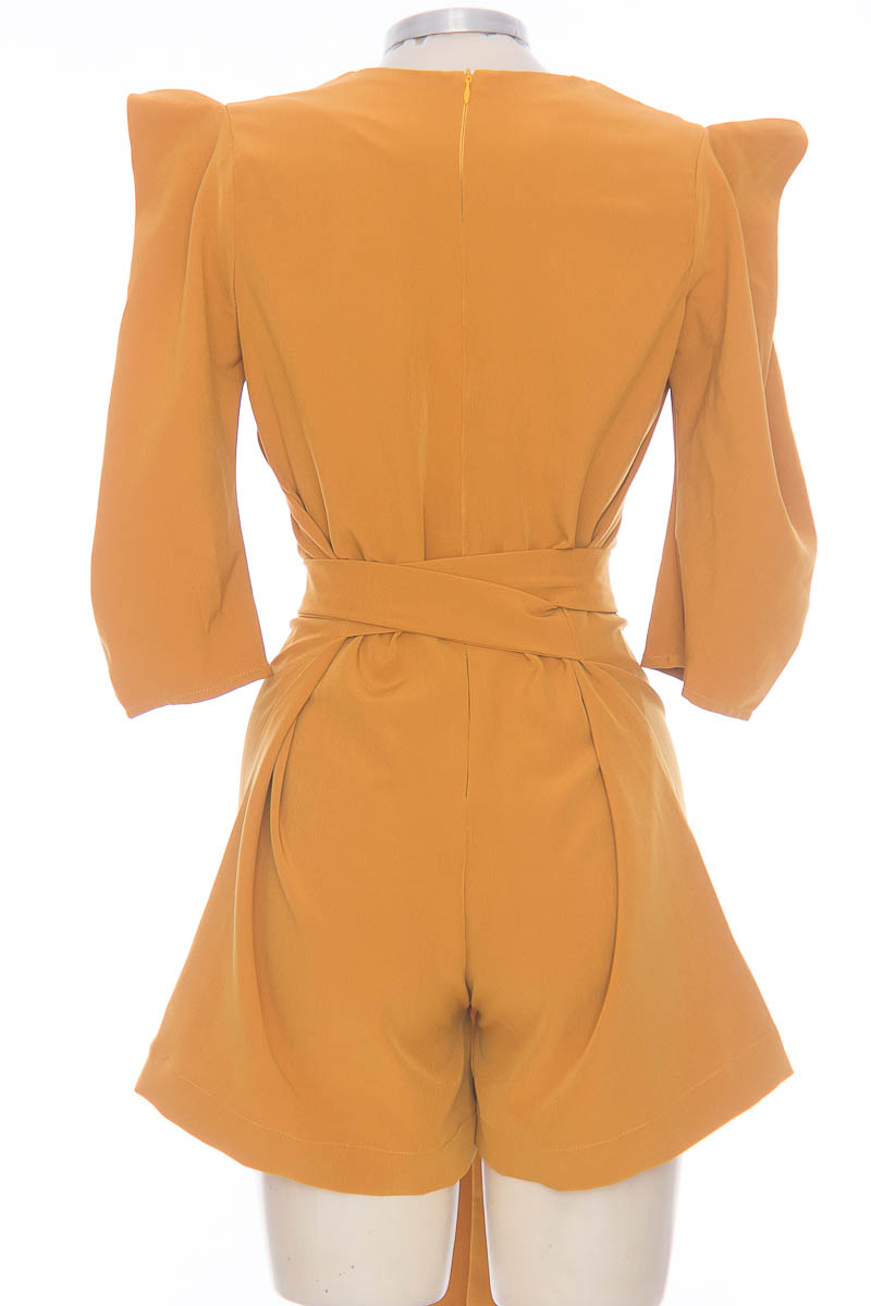 Vestido / Enterizo color Mostaza - M G | Closeando