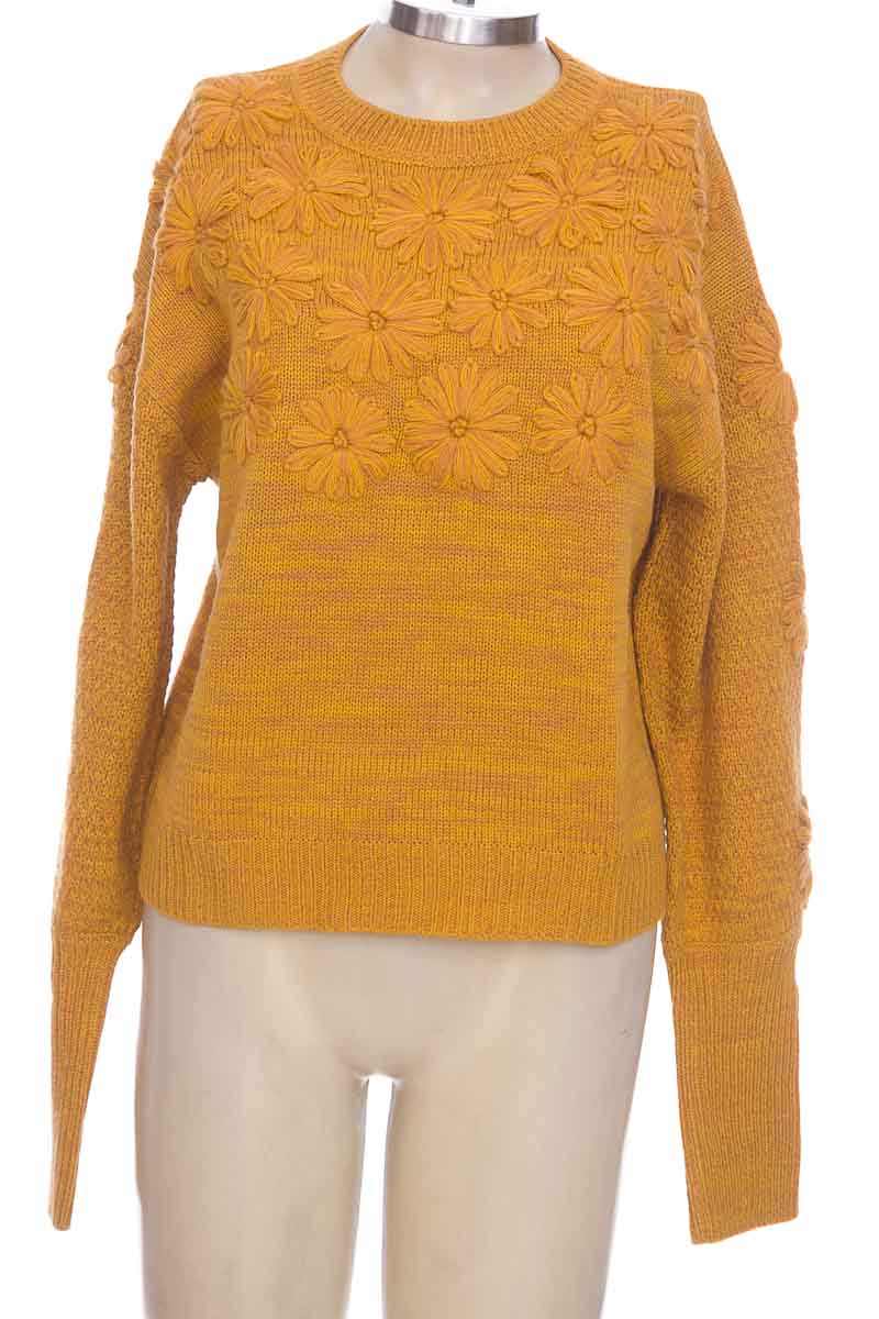 Sweater color Mostaza - Chevignon | Closeando