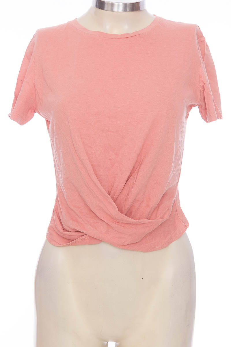 Top / Camiseta color Rosado - Zara | Closeando