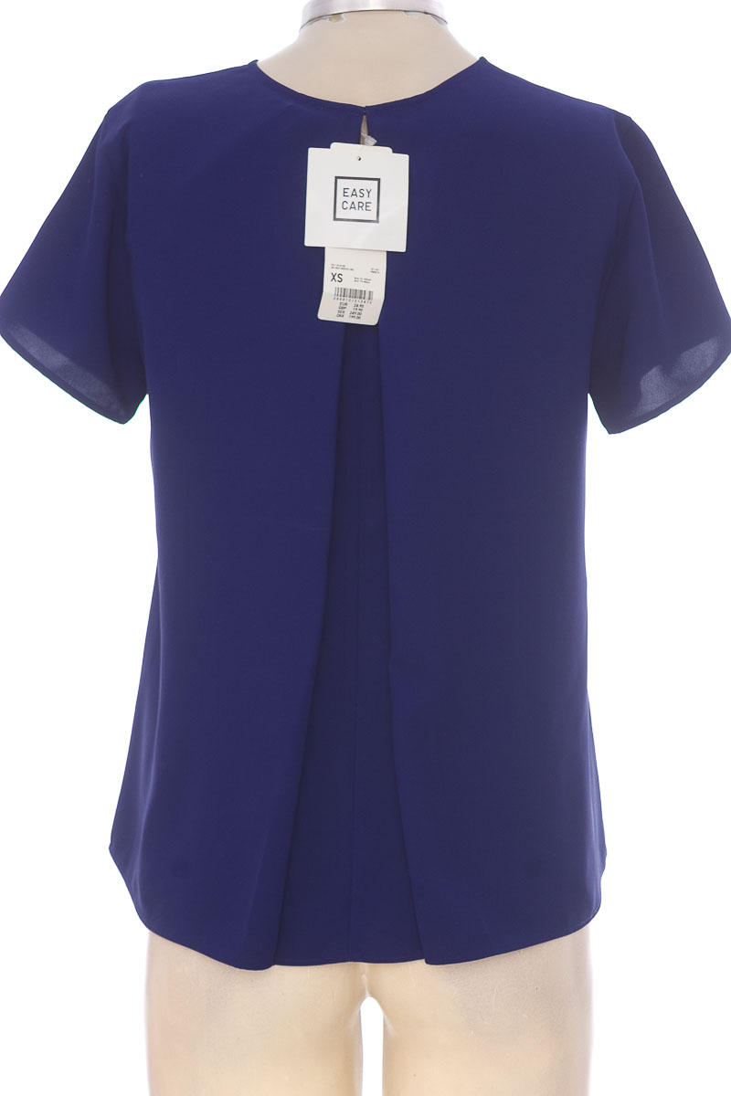Blusa color Azul - UNI QLO talla XS como nuevo | Closeando