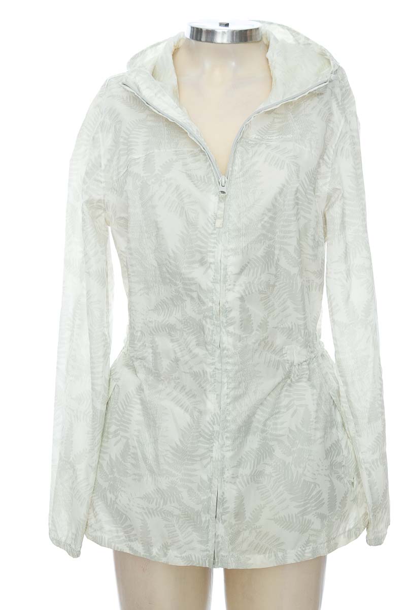 Ropa Deportiva / Salida de Baño color Beige - Quechua | Closeando