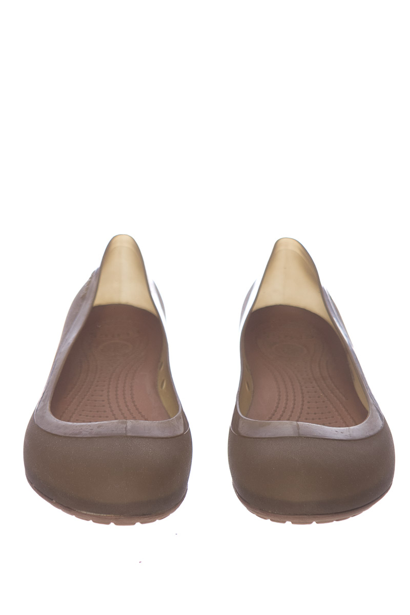 Zapatos color Café - Crocs | Closeando