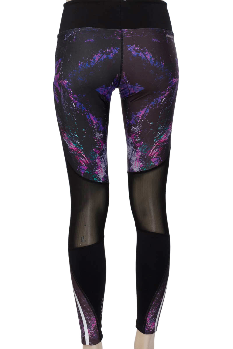 Ropa Deportiva / Salida de Baño color Estampado - Kassis | Closeando