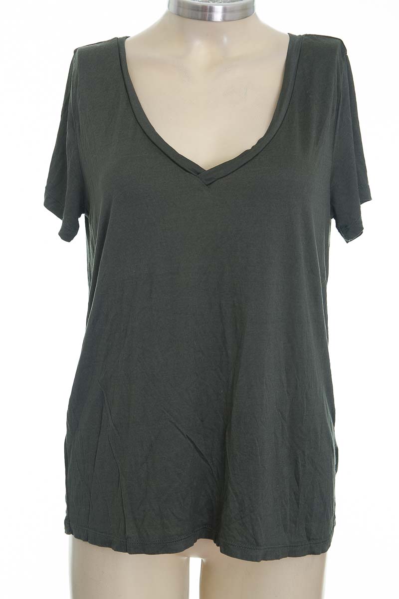 Top / Camiseta color Verde - H&M | Closeando