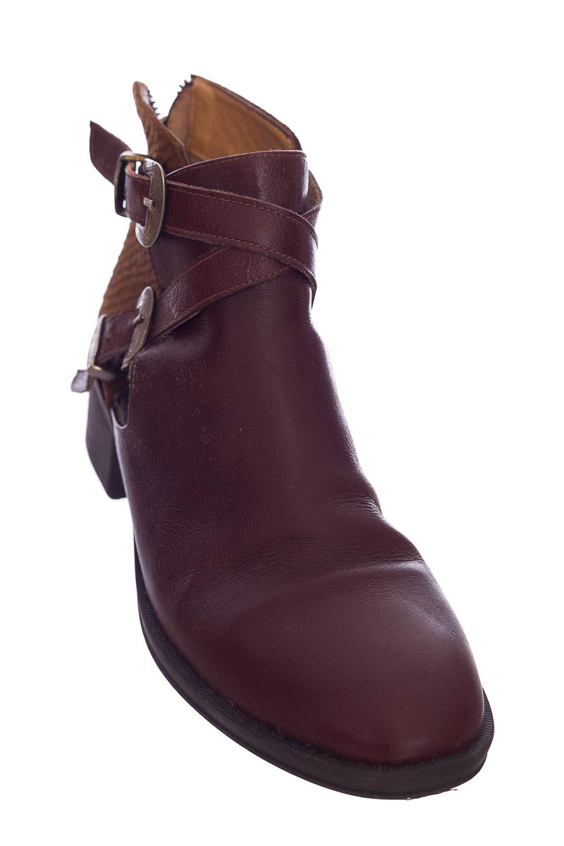 Zapatos color Café - Five Shoes | Closeando